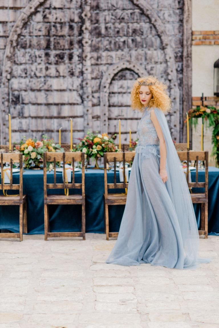 CLASSIC BLUE ROYAL WEDDING INSPIRATION – Ellwed