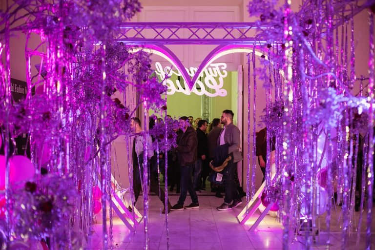 LOVE THEMED FUN ELLWED BRIDAL PARTY INSPIRATION – Ellwed