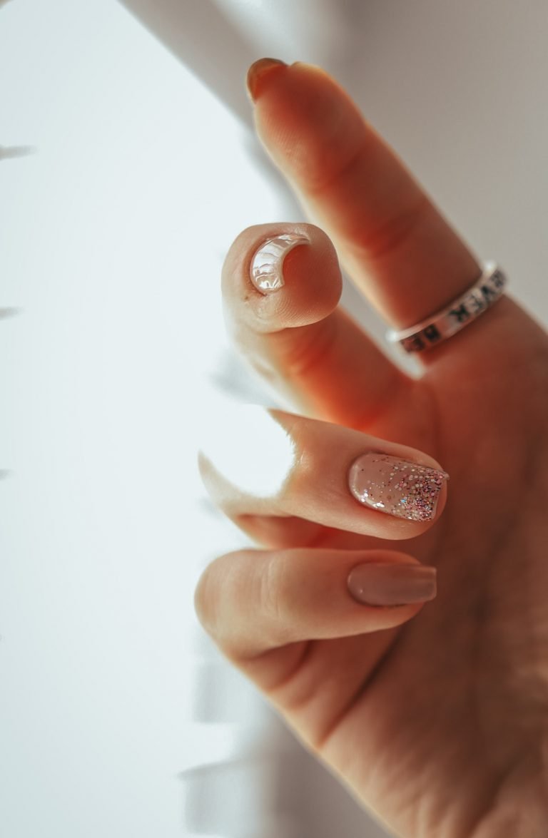 Guide to perfect nails with ideas for your wedding and most popular ...