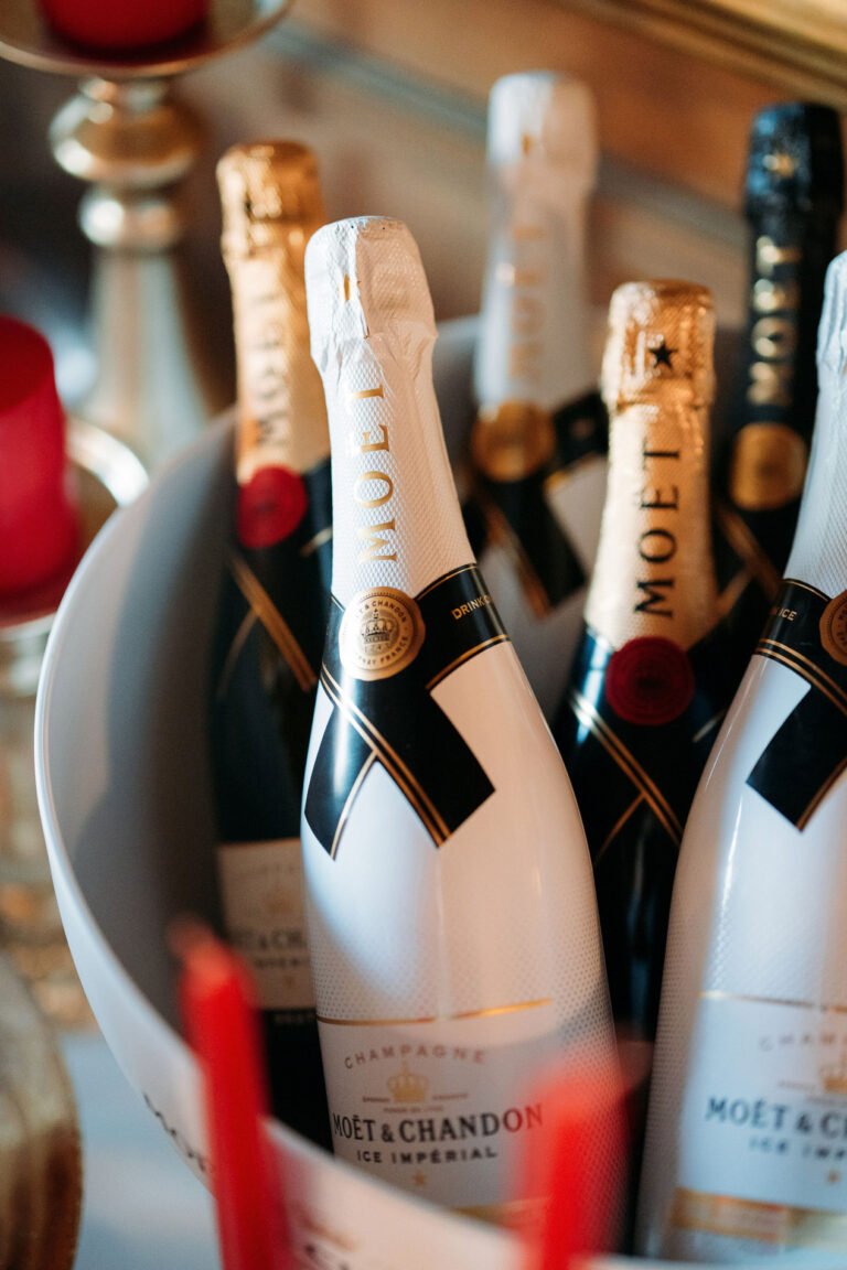 Extravagant Valentine’s Bachelorette Party Inspiration – Ellwed