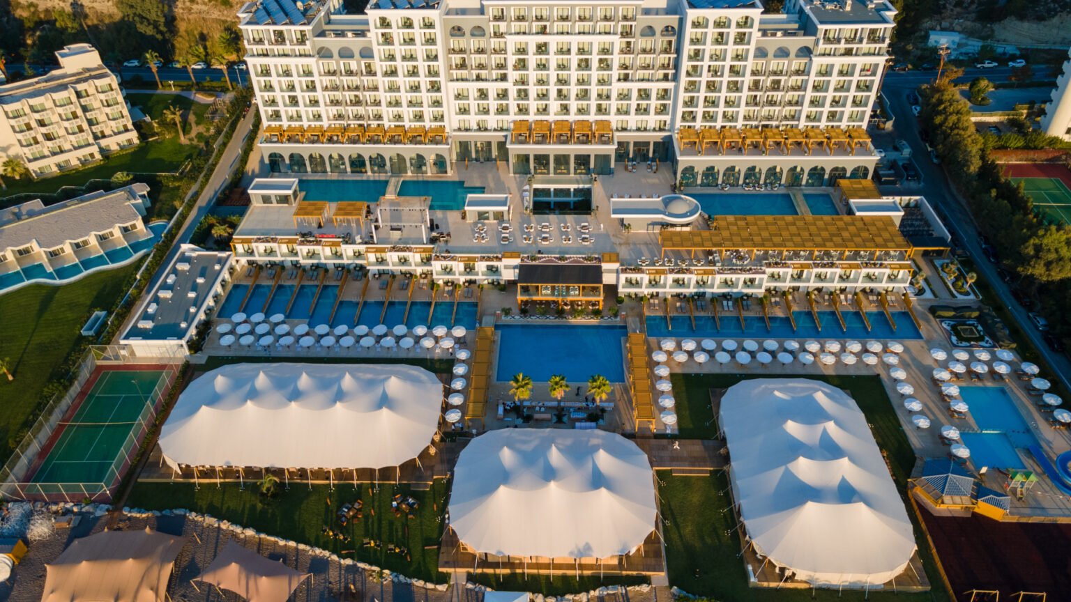 Why Hire a Marquee for Your Event: The Ultimate Guide – Ellwed